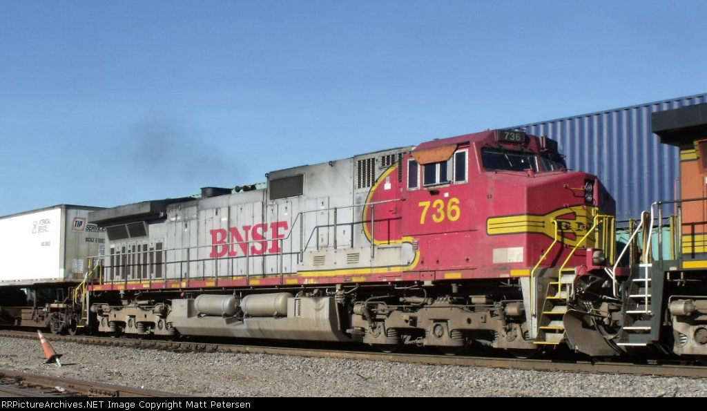 BNSF 736